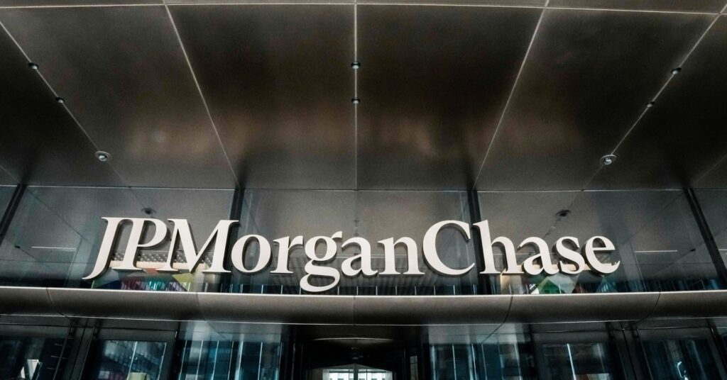 JPMorgan taps Walter to lead workplace solutions unit as La Padula ...